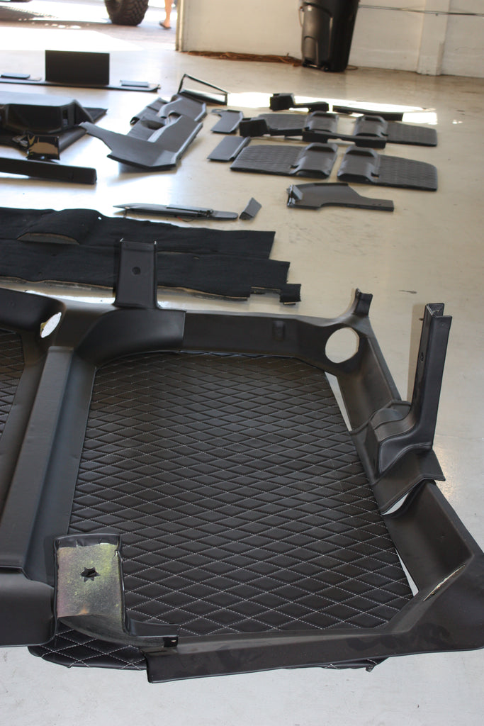 Hummer H1 Luxury Interior - Front Overhead Console (Hard Top) – Hummercore